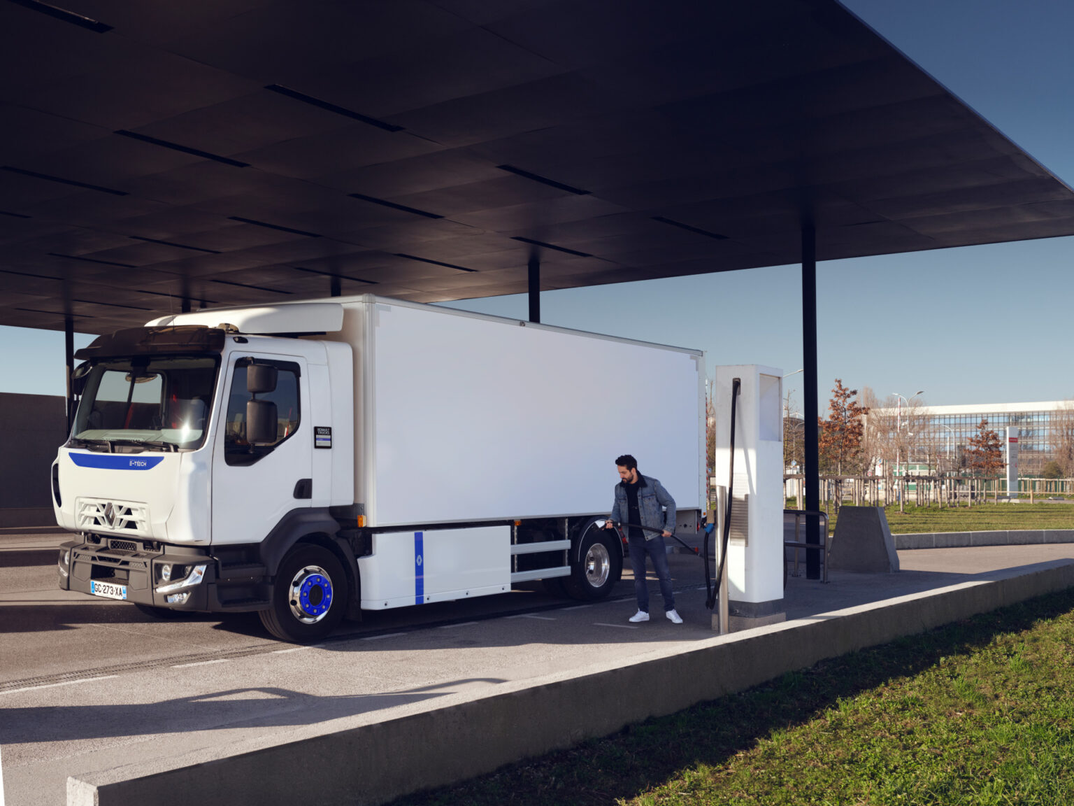 Renault Trucks (Schweiz) AG und AEW Energie AG gehen eine ...